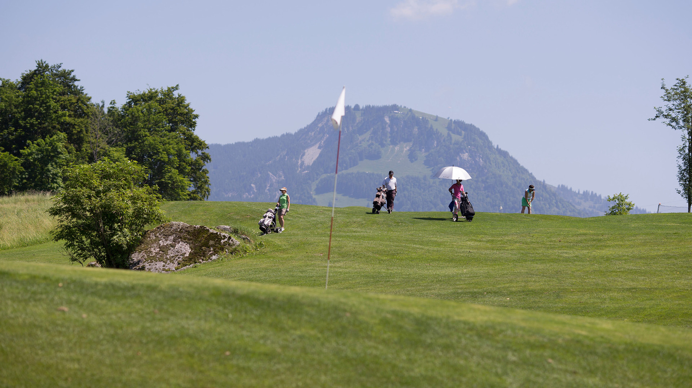Golfclub Axenstein – Golf mit Seeblick am Vierwaldstättersee